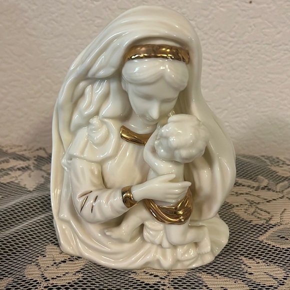 Lefton | Other | Vintage Lefton Mary And Jesus Music Ceramic Figure ...
